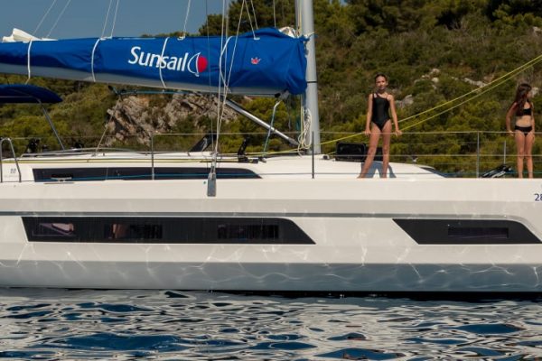 Sunsail 44.3 Premier Bareboat Charter in St. Martin Sailing Monohulls 3 ...